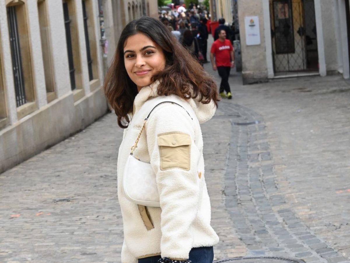 manu bhakar networth olympics ganes 2024 medal winner Indian shooter ...