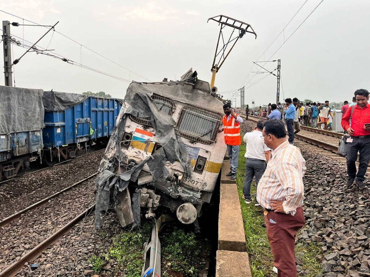 Jharkhand Train Accident noise came from train bogies ran over each ...