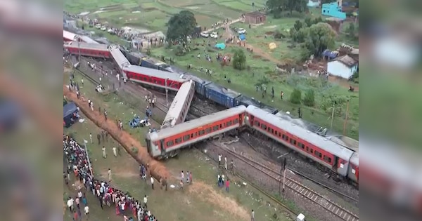 Jharkhand Train Accident noise came from train bogies ran over each ...
