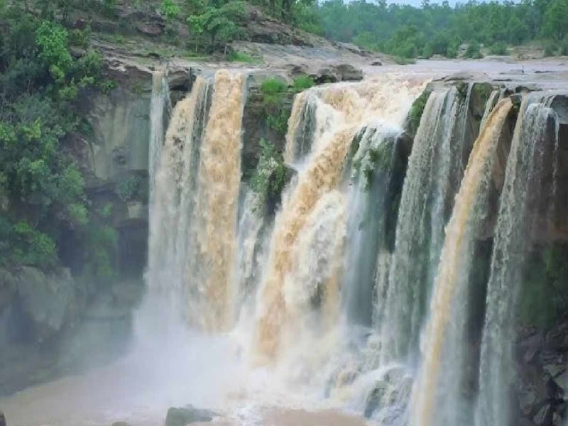 amritdhara waterfall of manendragarh becomes beautiful tourist spot in ...
