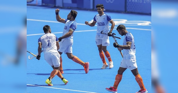 indian hocky team reached in Paris Olympics Ajit Pal Singh sardar singh ...