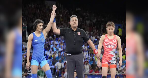 Vinesh Phogat won quarter final match in Paris olympic 2024 | विनेश ...