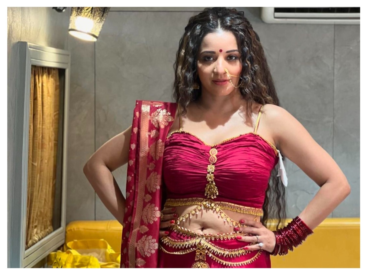 Bhojpuri Actress amrapali dubey Monalisa shubhi sharma kajal raghwani ...