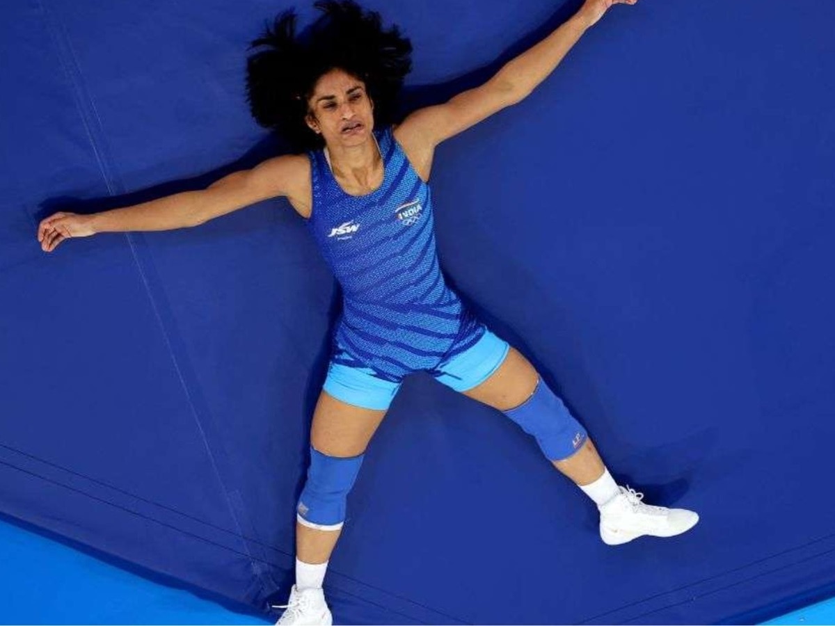 Vinesh Phogat Net Worth salary income luxury life mercedes car amid ...
