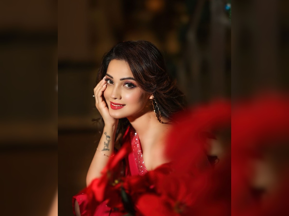 Adaa Khan performs hindu girl role even she is hindu | Photos: इस ...