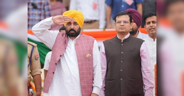 Punjab Cabinet minister flag host on different district Independence ...