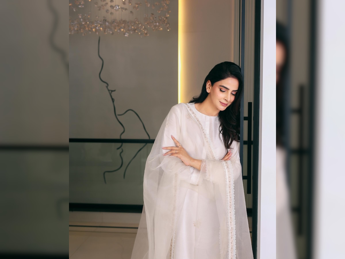 Who Is This Pakistani Actress Saba Qamar Whose Luxurious House Looks No ...
