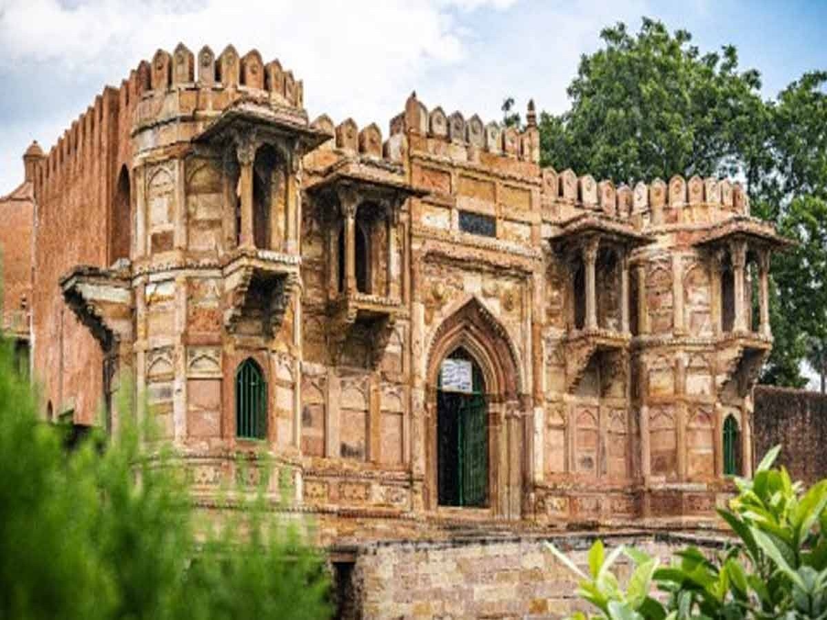 these are the most haunted places in bihar sonpur begusarai fort ...