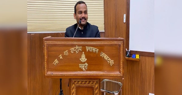 Who is Patna SDM Shrikant Kundlik Khandekar profile Those who were ...