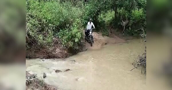 After Bihar bridge collapse Jharkhand chatra puliya washed away in ...