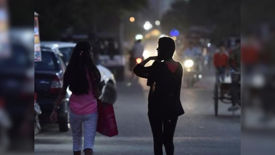 UP Govt issued Guidelines on Women Security working in night shift ...