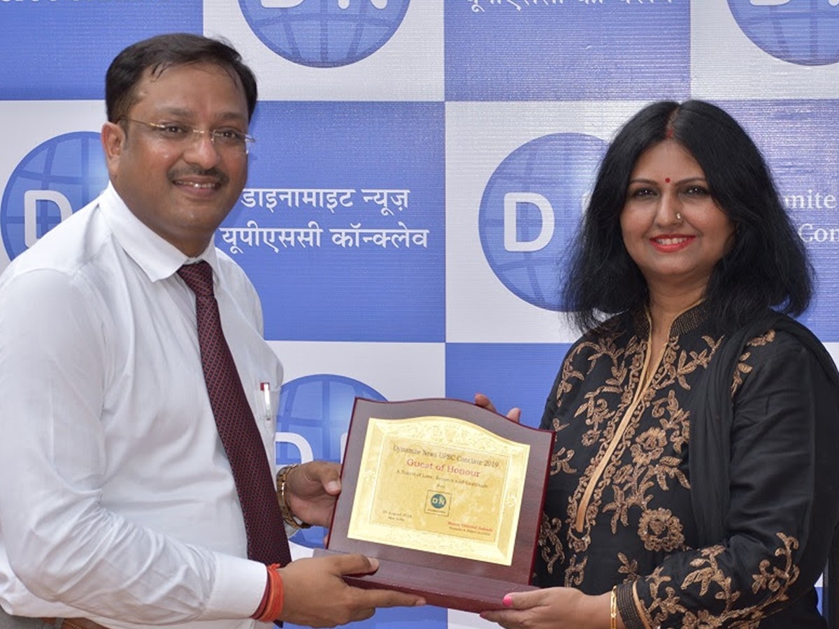 Who is IFS Renu Singh Lady Singham command to catch dreaded wolves in UP Bahraich know family ...