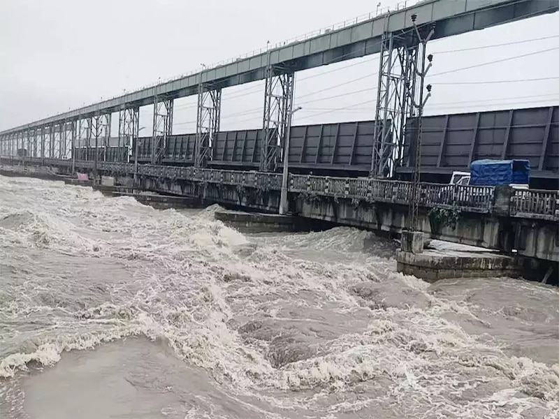 this river of sorrow is the reason for the devastation in Bihar, but it ...