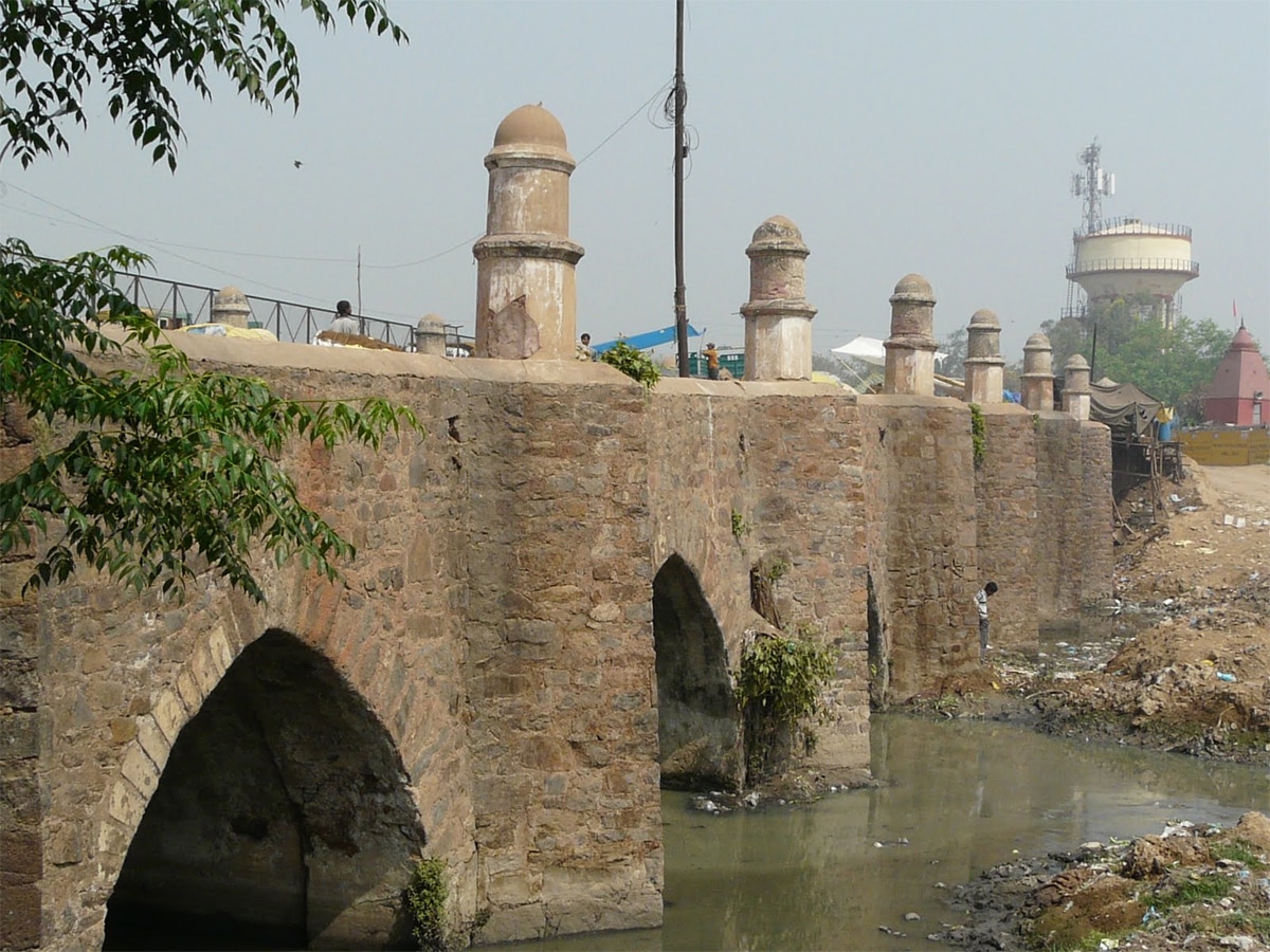 oldest bridges in India, 2 of them are built in Delhi, know how to ...