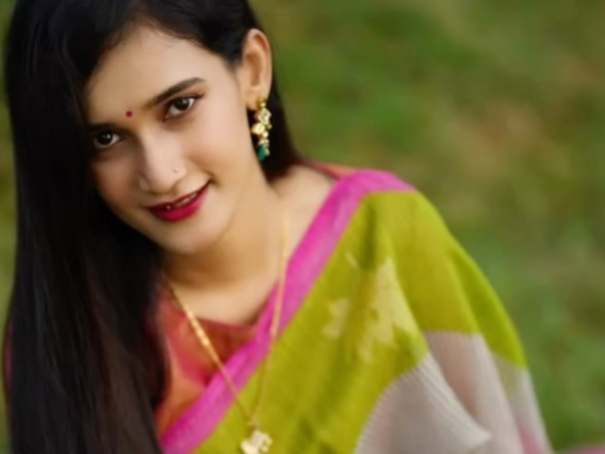 Bangladeshi cricketer liton das hindu wife Debosri Sonchita lord ...