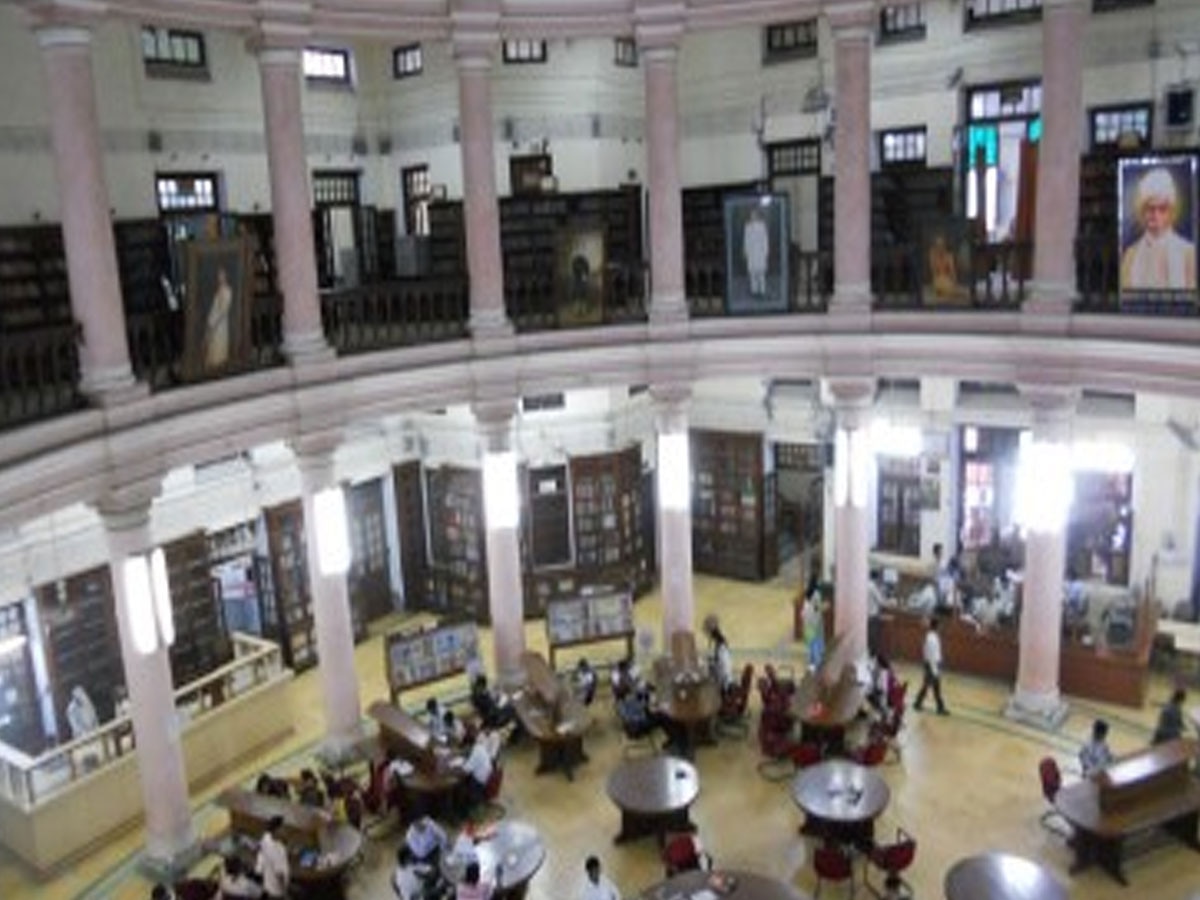 BHU is Asia Largest University Located in Varanasi UP read Benaras ...