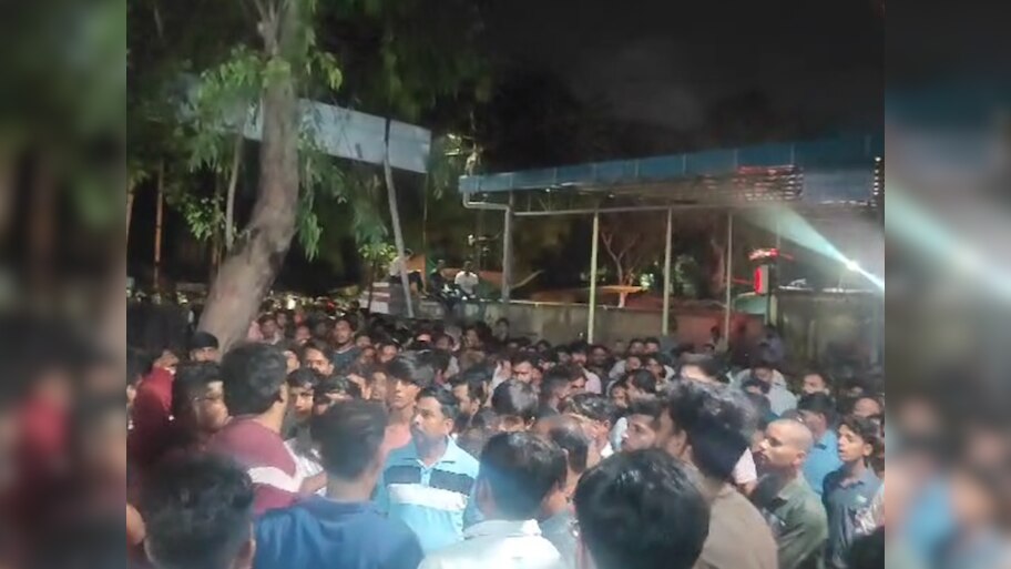 stone pelting on ganesh murti sthapna procession in ratlam read updates ...