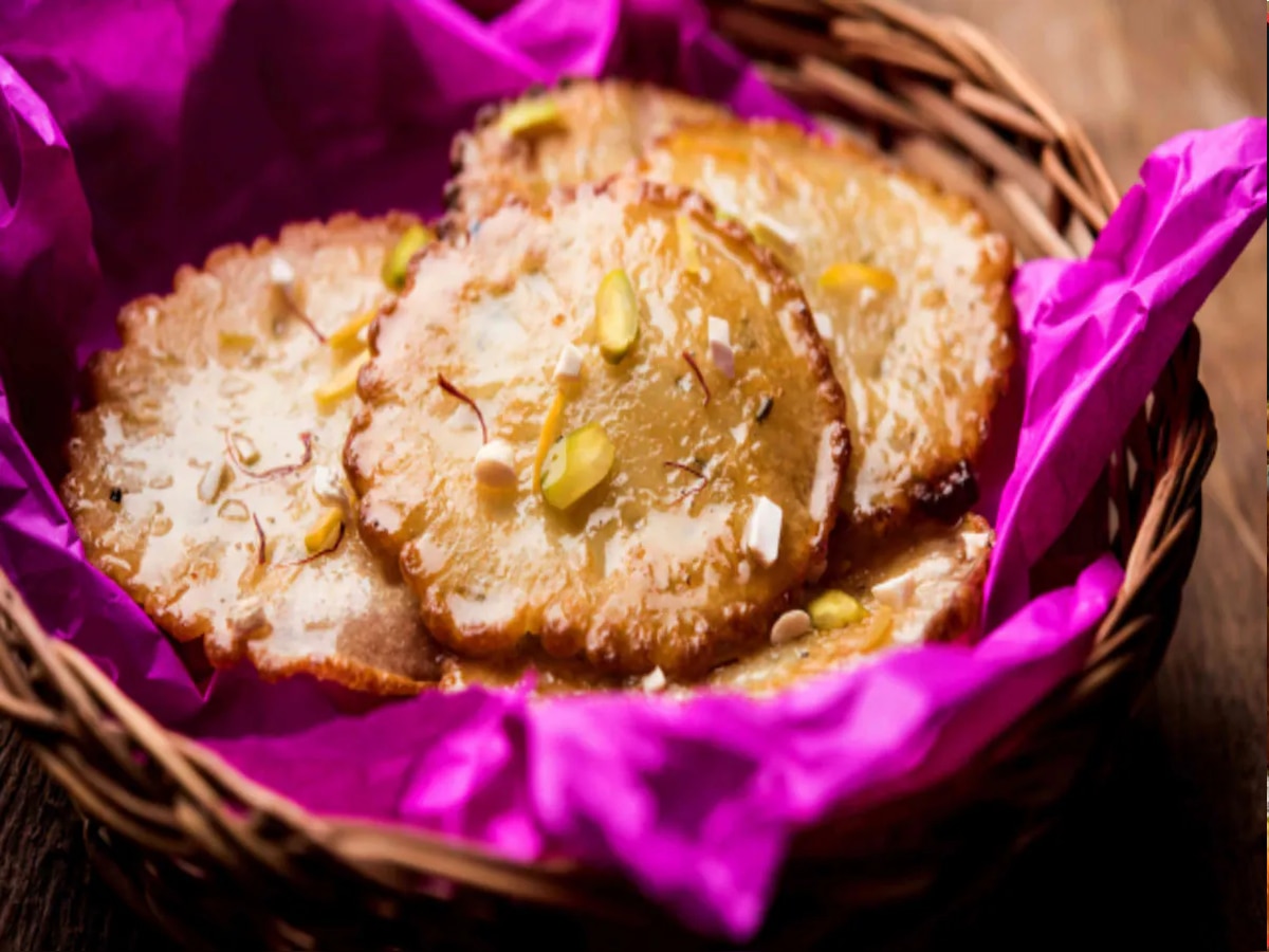 Radha Ashtami 2024 Date know radha rani bhog aarti Puja Muhurat radha ...