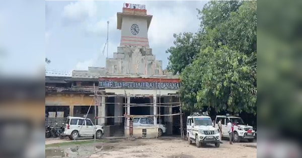 DM Dinesh Kumar Rai says 15000 acres of land of Bettiah Raj will be ...