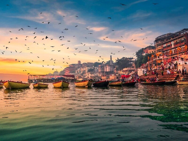 Varanasi Tour: गंगा आरती, काशी विश्वनाथ समेत इन मंदिरों के दर्शन का ...
