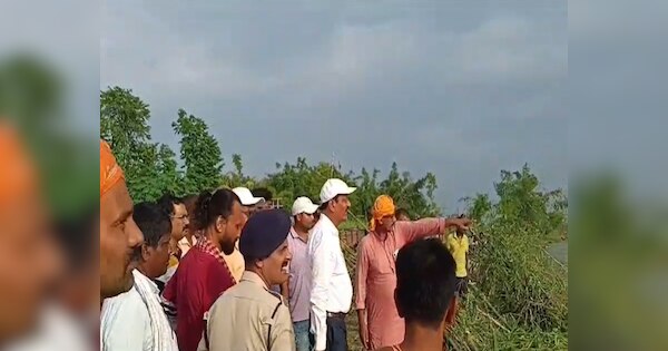 Bettiah DM Dinesh Kumar Rai visited erosion areas | Bettiah Flood: कटाव ...