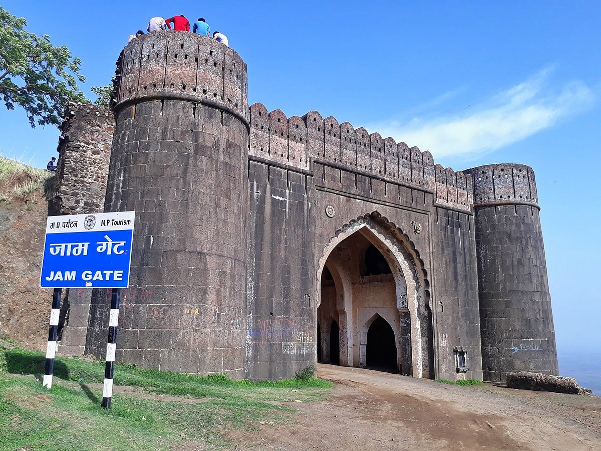 beautiful jam gate indore gives feel of manali in madhya pradesh best ...