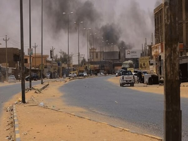 Sudan Clash between army and paramilitary forces in capital of western ...