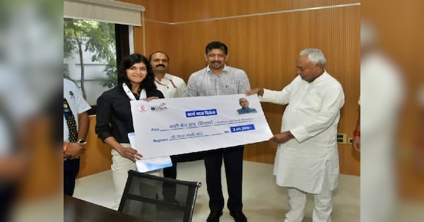 Who is Won Three Gold Medals Mahi Shwet Raj In Swimming| Who is Mahi ...