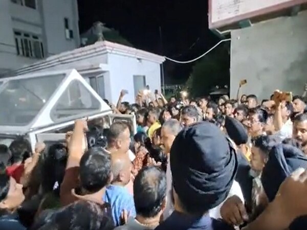 JDU MLC Dinesh Singh and LJPR MP Veena Devi son last rites will be held ...