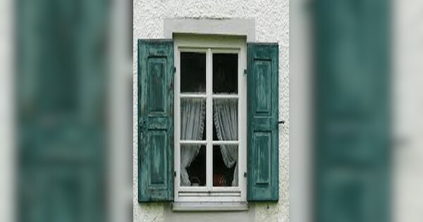 Vastu Tips For Window ghar mein kitni khidki honi chaheye | Vastu Tips ...