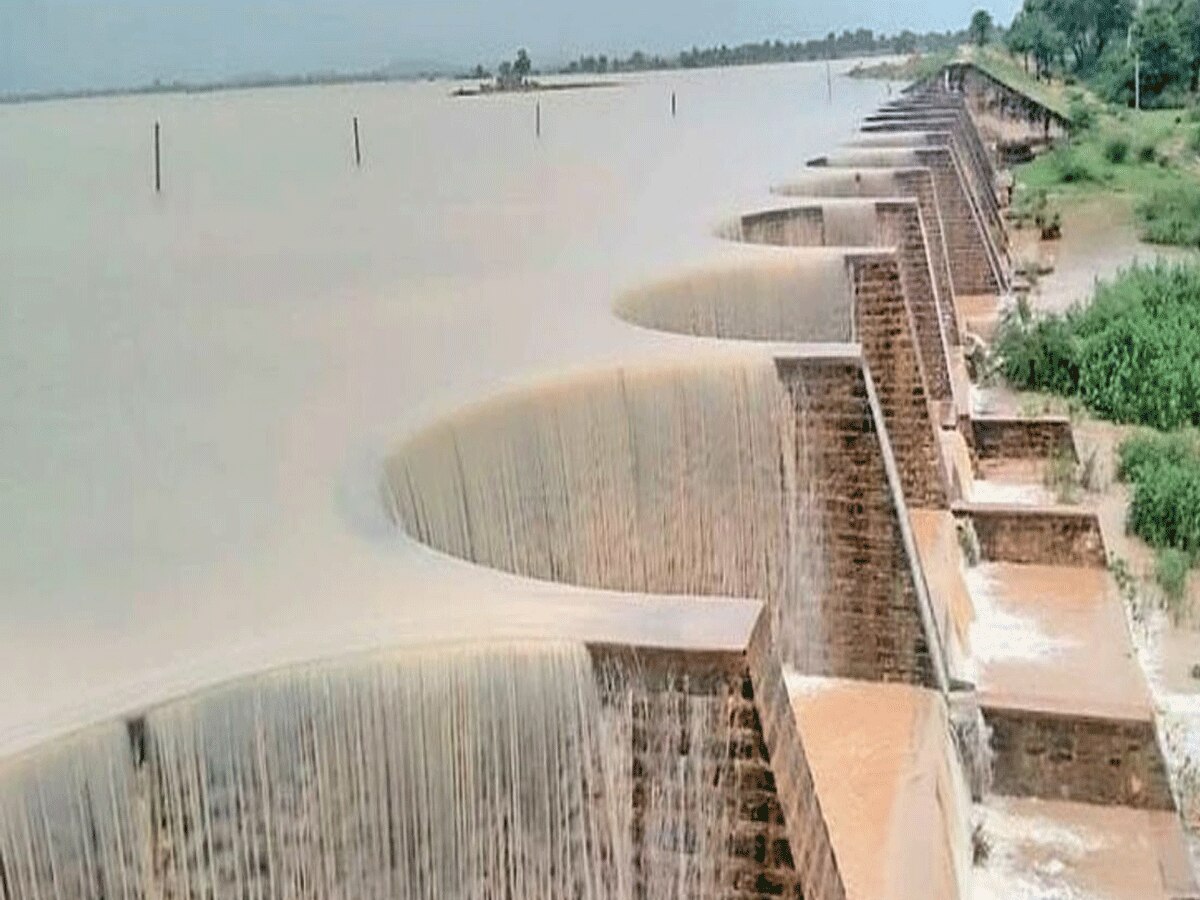 Moti Sagar Dam 120 KM away from Jaipur waterfall falling from 17 feet ...