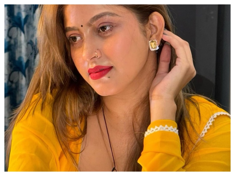 who is bhojpuri actress komal singh | Who is Komal Singh: कौन हैं कोमल सिंह, जिन्होंने खेसारी के ...