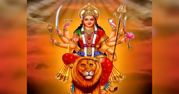 Maa Durga 9 Roop: नवरात्रि के नौ दिन मां दुर्गा के इन 9 रूपों की होती ...