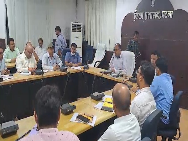 Patna DM meeting amid opposition to smart meters asked officials to ...