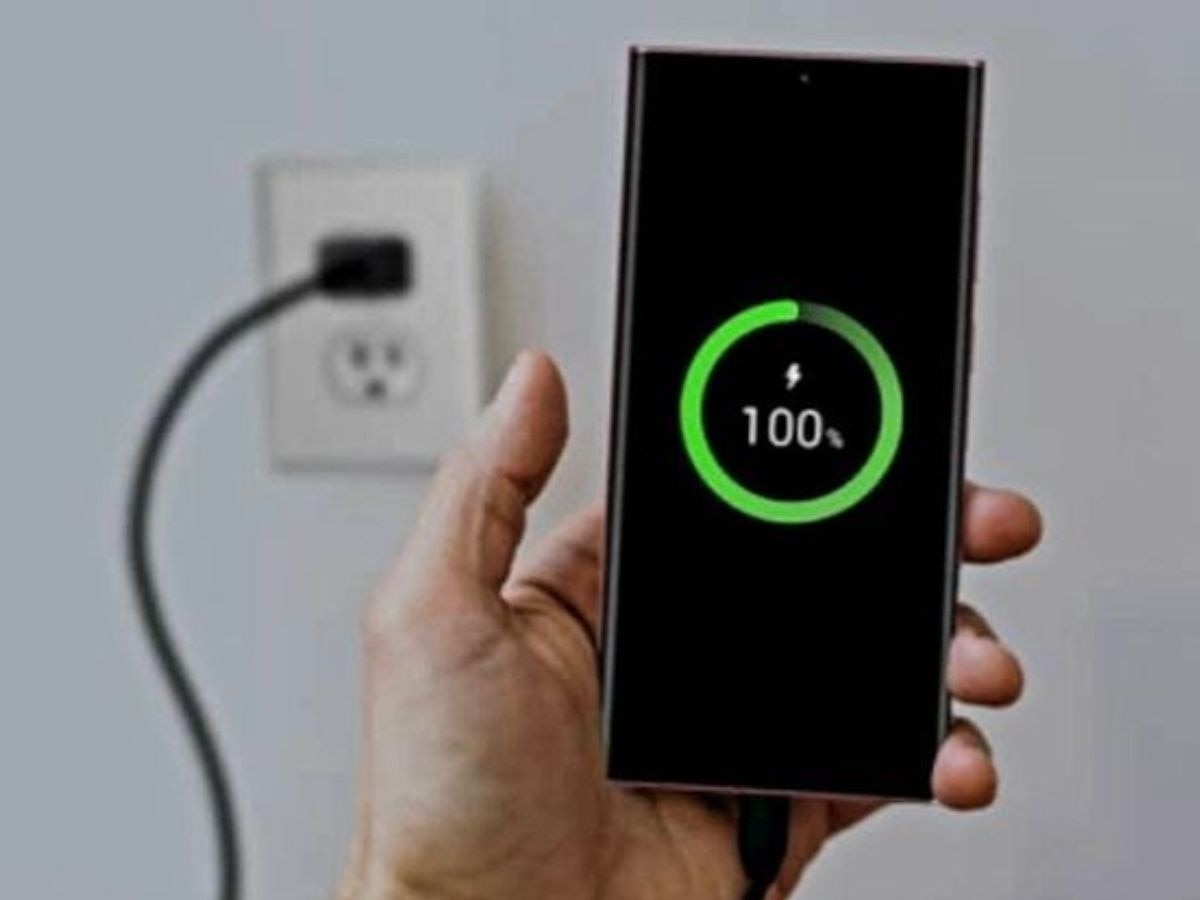 smartphone overcharging what happen phone charge after 100 percent ...