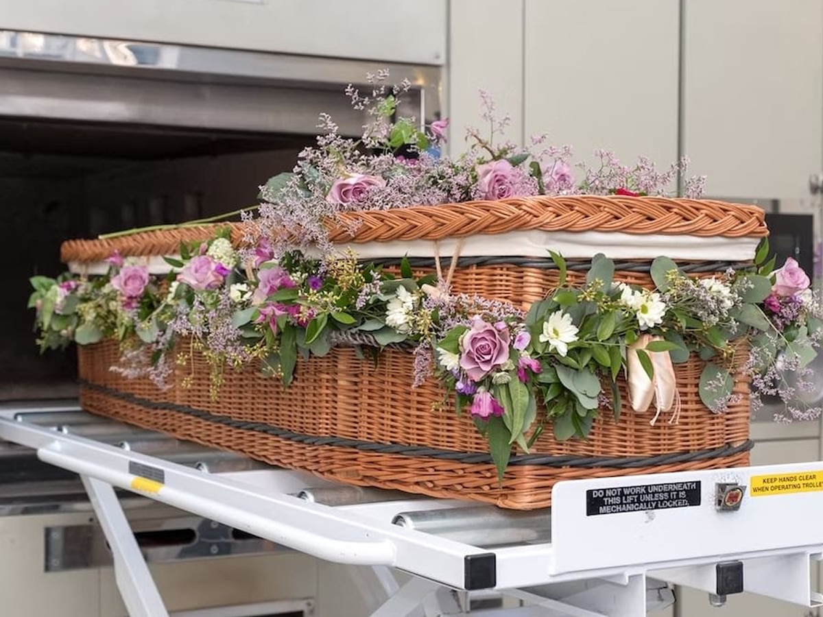 Parsi religion funeral process how ratan Tata last rites performed ...