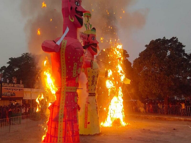 Ravan Dahan on Dussehra When did tradition of burning Ravana on ...