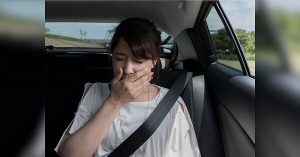 how to stop motion sickness in car tips to avoid vomiting | सफर के ...