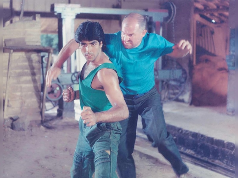 1991 Akshay Kumar First Flop Film Saugandh With Shanti Priya and Rakhee ...