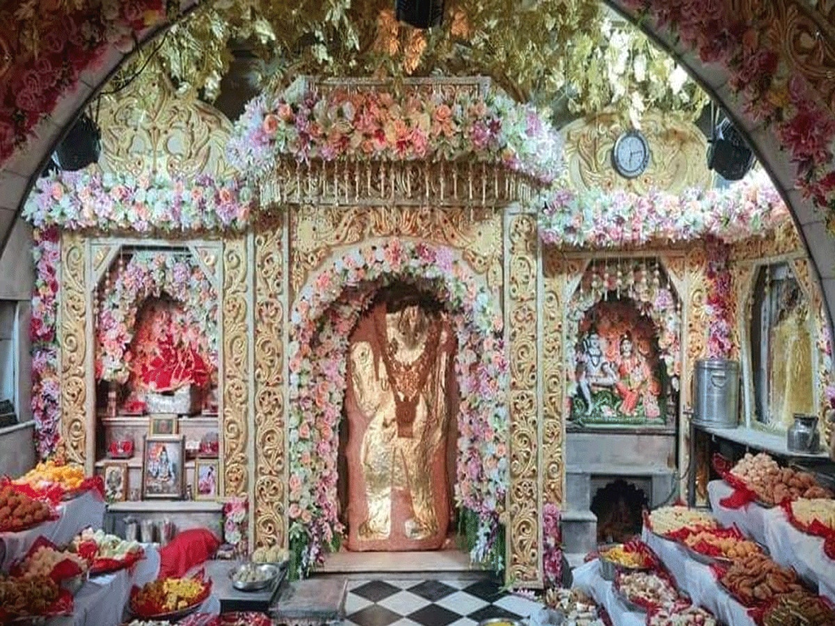 mehandipur balaji mandir people believe that ghost chase after eat ...