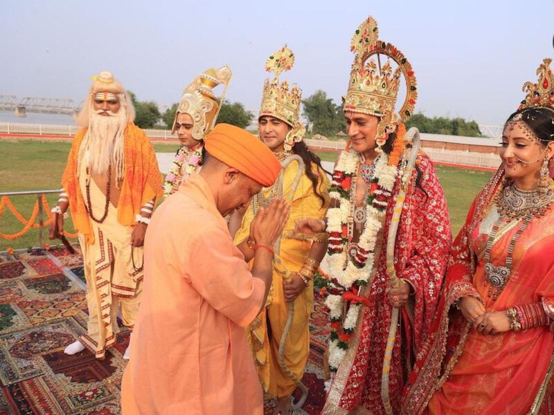 diwali 2024 UP cm yogi adityanath took part in ayodhya deepotsav amid ...