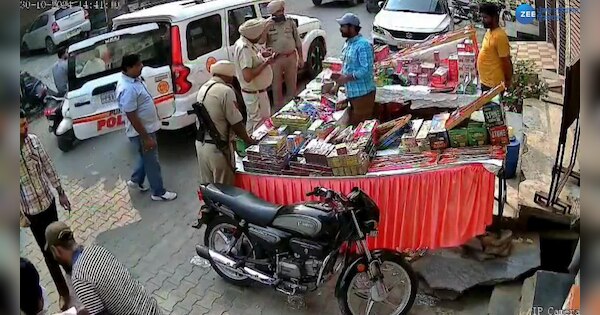Faridkot Viral Video of policemen picking firecrackers from firecracker ...