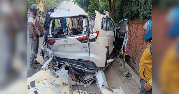 Dehradun Accident Speeding Innova car rammed into container 6 people including 3 women died ...