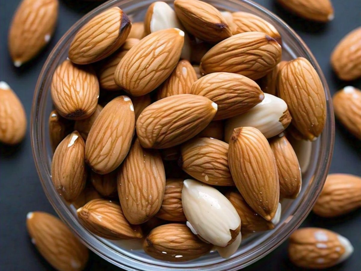 Start your day with a handful of soaked almonds daily morning to get 5 ...