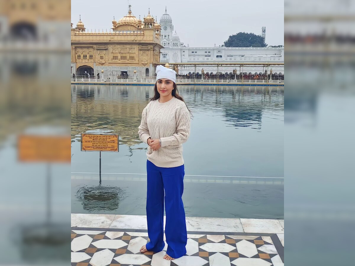 Bollwyood celebs Gurupurab photos Nimart Kaur make kada prasad Shilpa ...