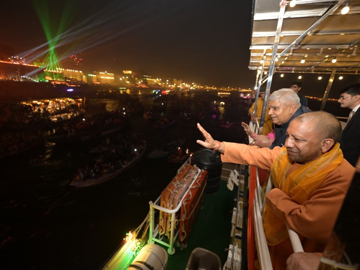 Dev Deepawali Photos record 21 lakh lamps lit on Kashi ghats Kartik ...