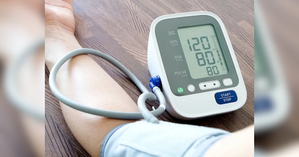 How to measure BP | What is the right way to measure BP at home | what ...