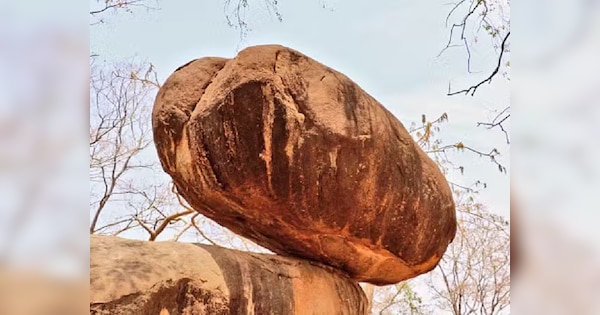 Balancing Rock of MP Jabalpur remains a mystery even the biggest ...