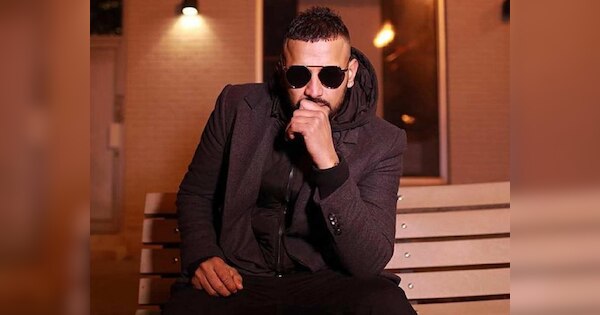 singer garry sandhu attacked during australia show | पंजाबी सिंगर गैरी ...