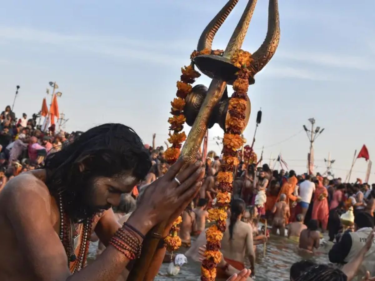 how kumbh mela organised and celebrated during Medieval times | बादशाह ...